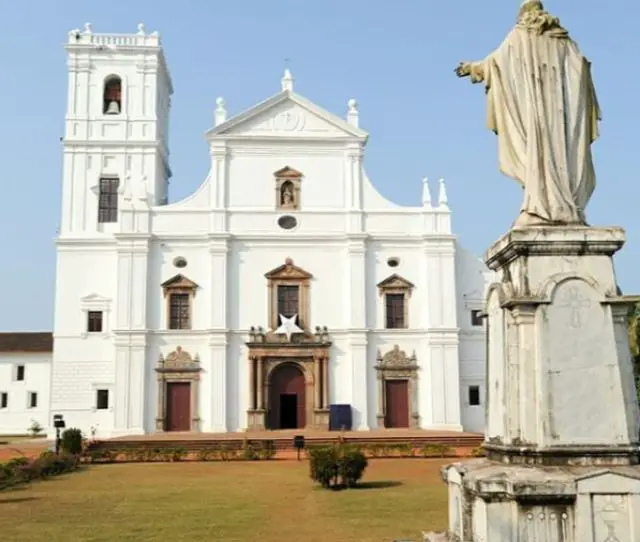 Interesting Facts, History & Architecture of Se Cathedral Church,Goa